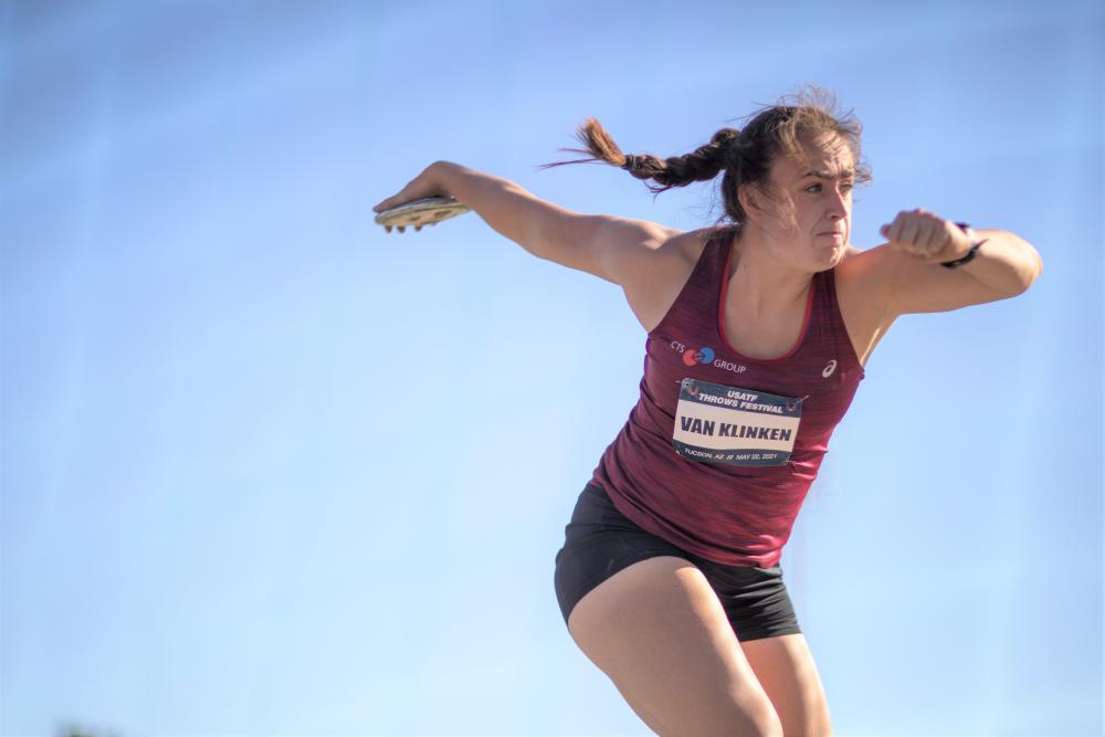 DyeStat.com - News - Arizona State's Jorinde van Klinken Achieves World ...